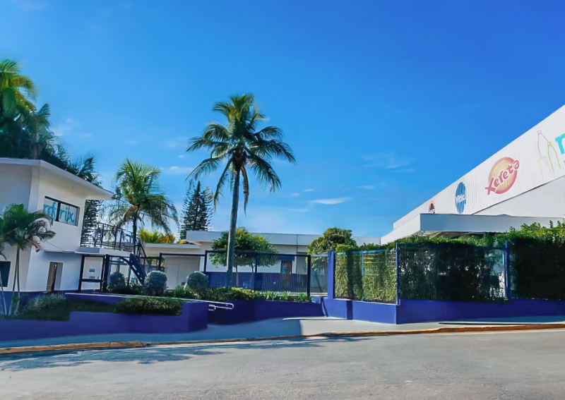 Empresa – Refrix Envasadora de Bebidas